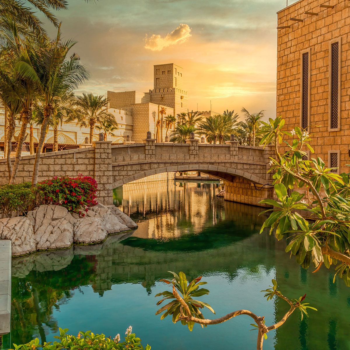 Souk Madinat Jumeirah — First Central Souk Madinat Jumeirah — First Central